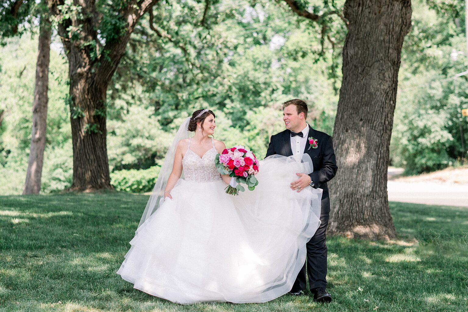 Hot Pink Wedding | Olivia Beyers Photography
