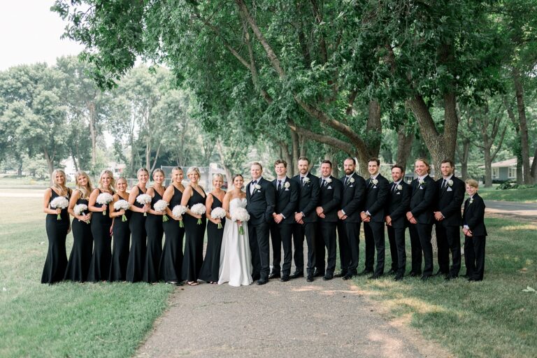 Edina Country Club Wedding | Olivia Beyers Photography