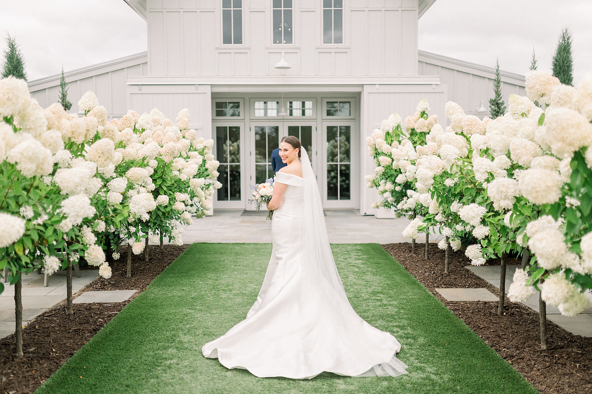 Wedding at Redeemed Farm | Olivia Beyers Photography